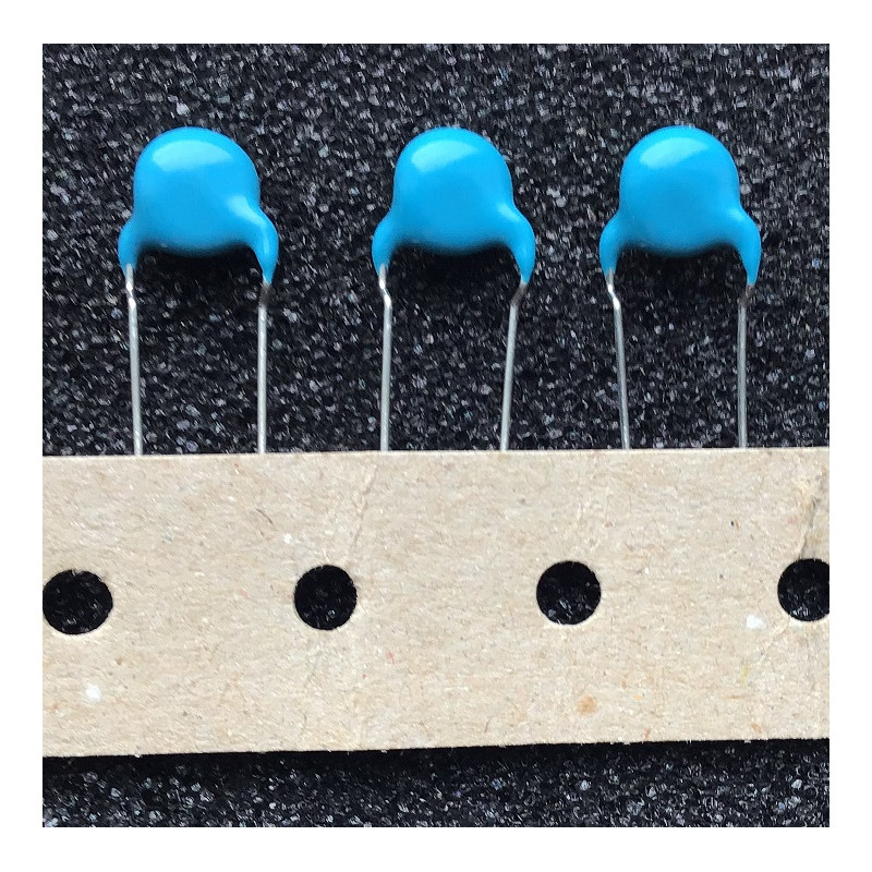 Kondensator 33J 6000V niebieski